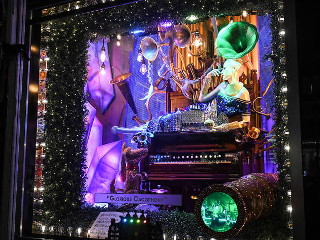 Window displays, live penguins, and CRM software I Teamgate blog